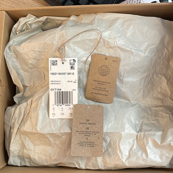 adidas | Shoes | Yeezy Boost 35 V2 Dazzling Blue Box Included With ...